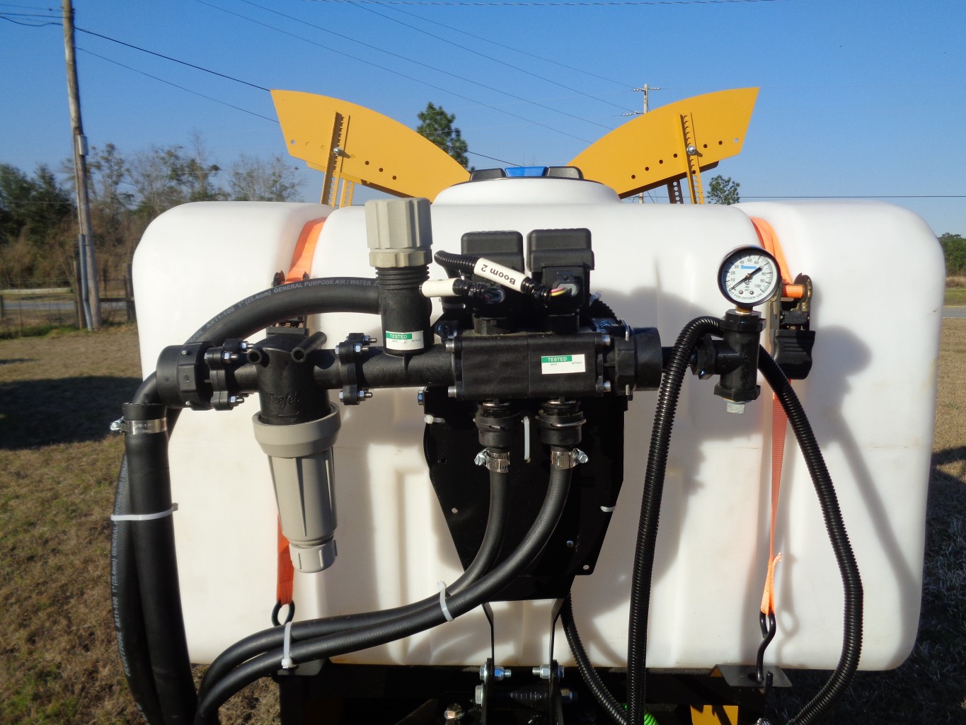 28LT100 Orchard Sprayer | Max Manufacturing, Inc.